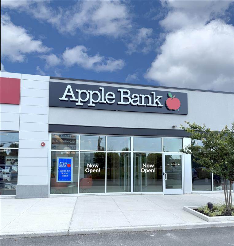 Banks in Staten Island NY | Hylan Boulevard Branch | Apple Bank